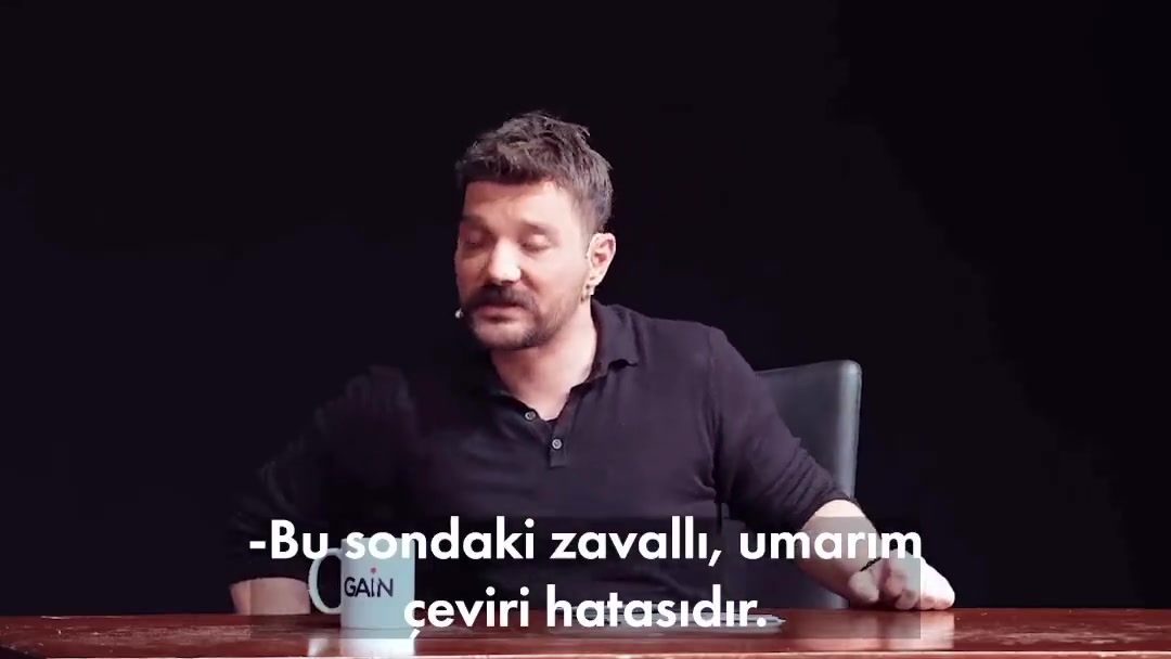 Oğuzhan Uğur, robot Sophia ile gündem diyalog kurdu